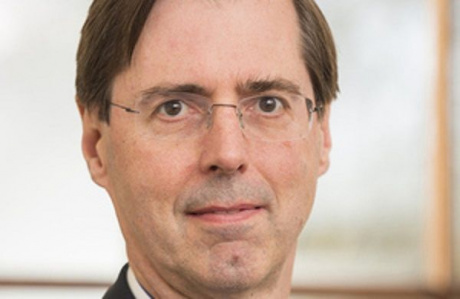 HMT promotes financial services chief Roxburgh to replace Kingman ...